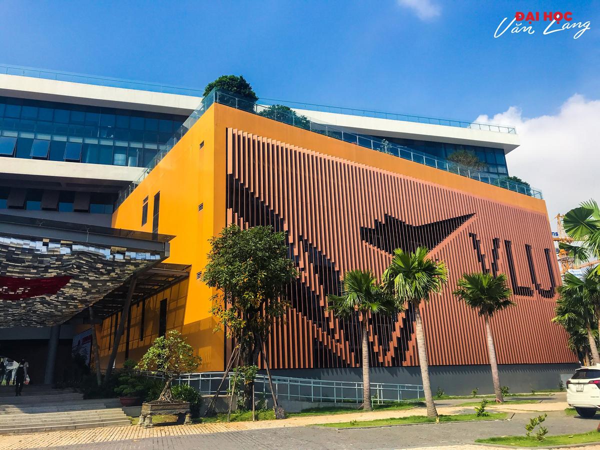 Trường Đại học Văn Lang - VLU | Van Lang University