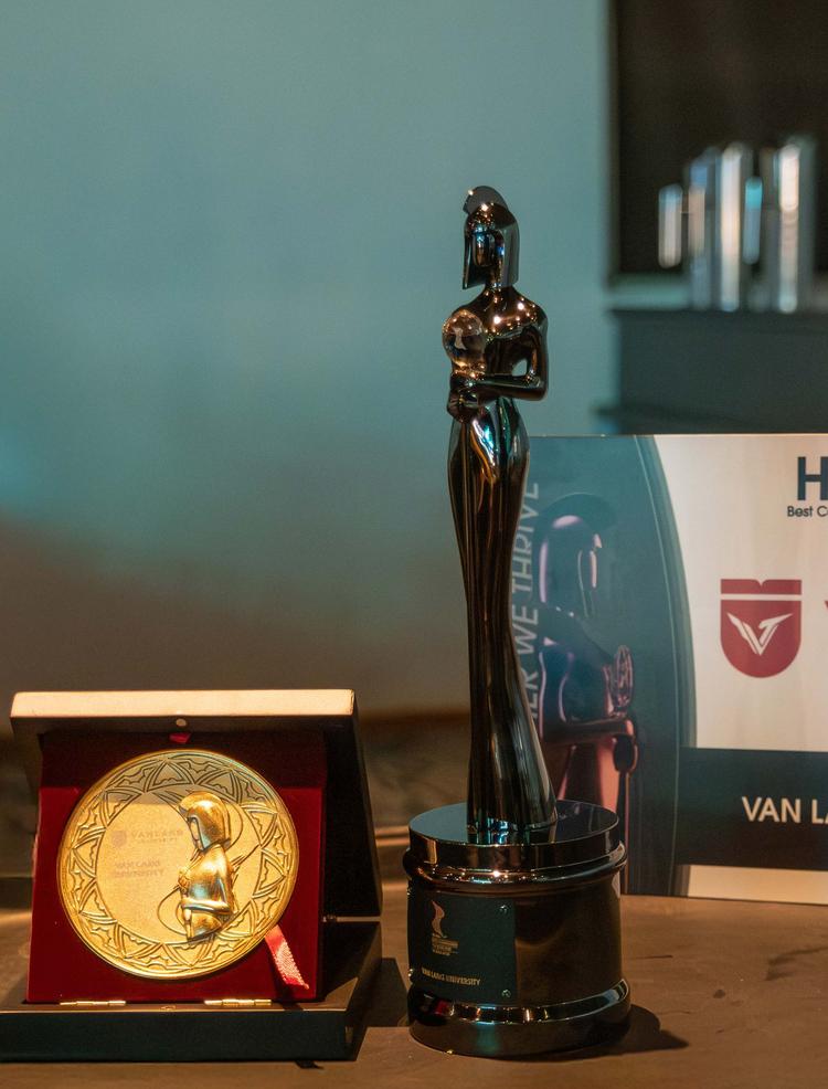 Trường Đại học Văn Lang - VLU | Van Lang University